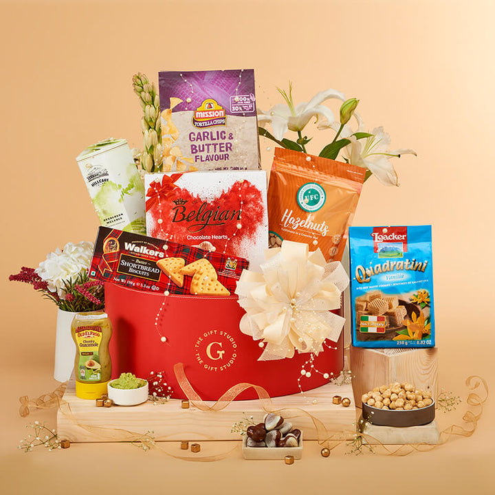 Curated Gift Hampers | Gift Collection Hamper- The Gift Studio